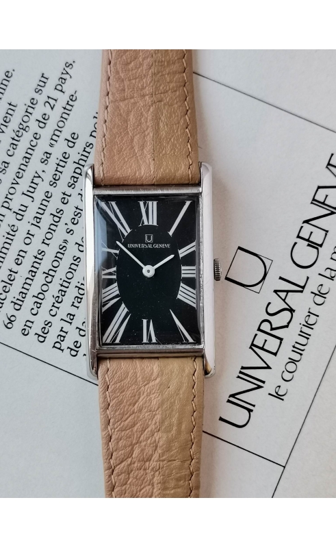 Universal Geneve Tank 810-100 - 1970S