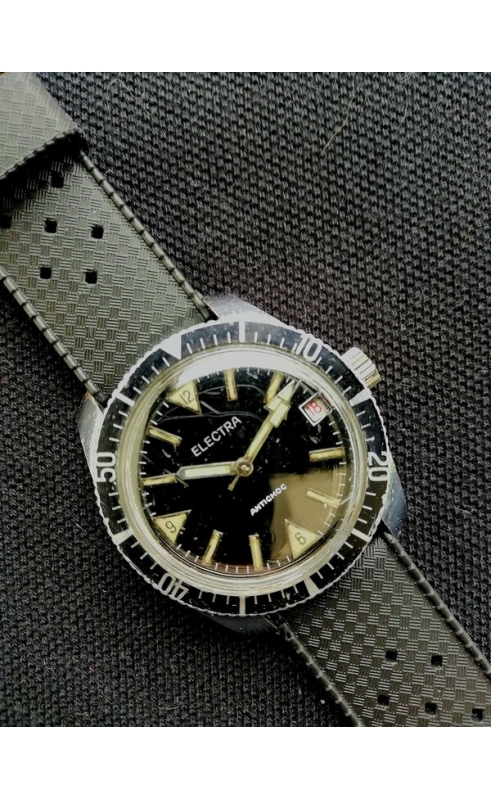 Electra skin diver