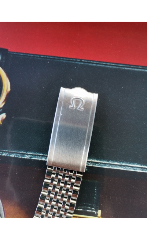 Omega Genève "arabic numeral dial" - 1967